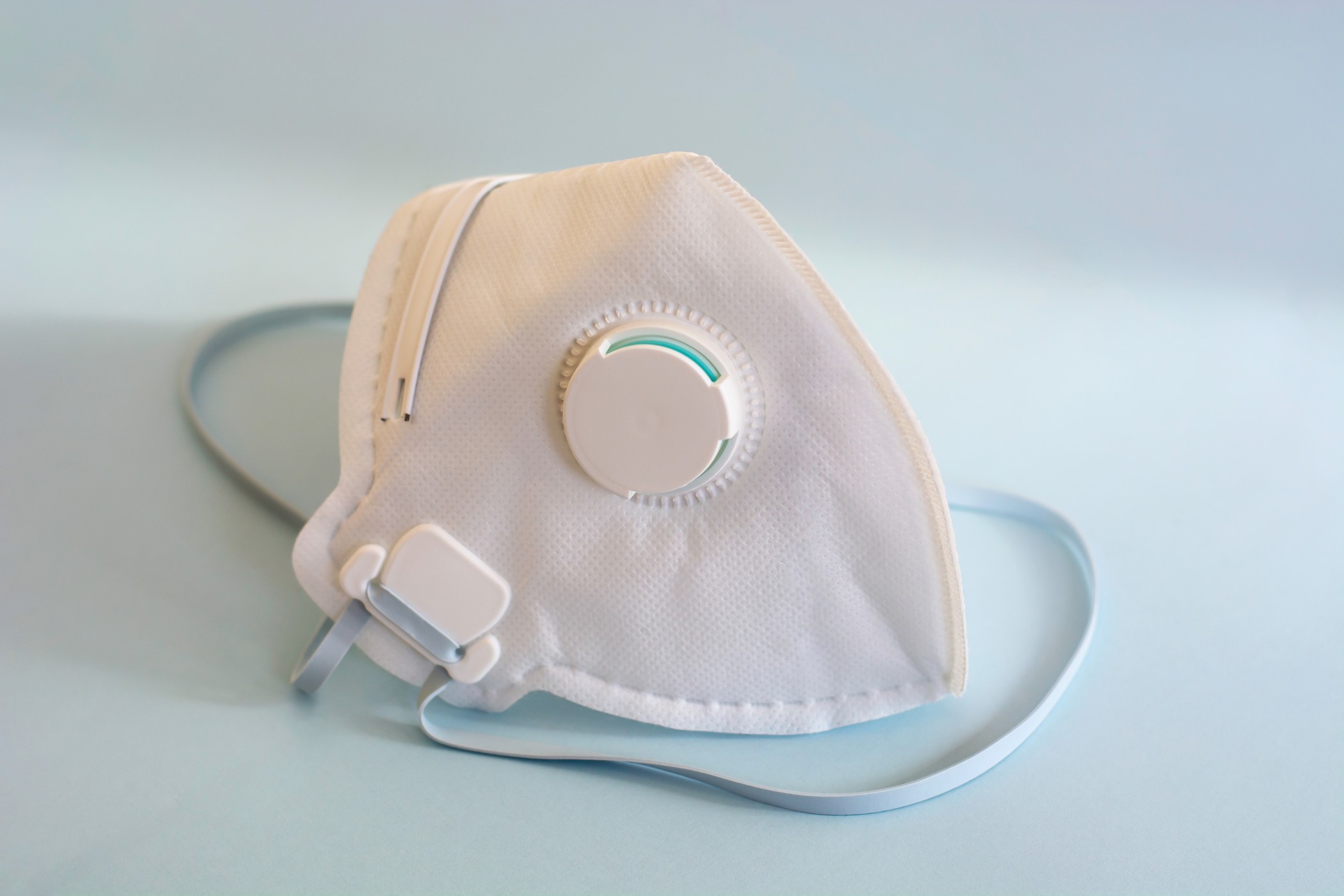 Effective Masks Used to Protect Against COVID-19 Omicron Variant - DOCSUN